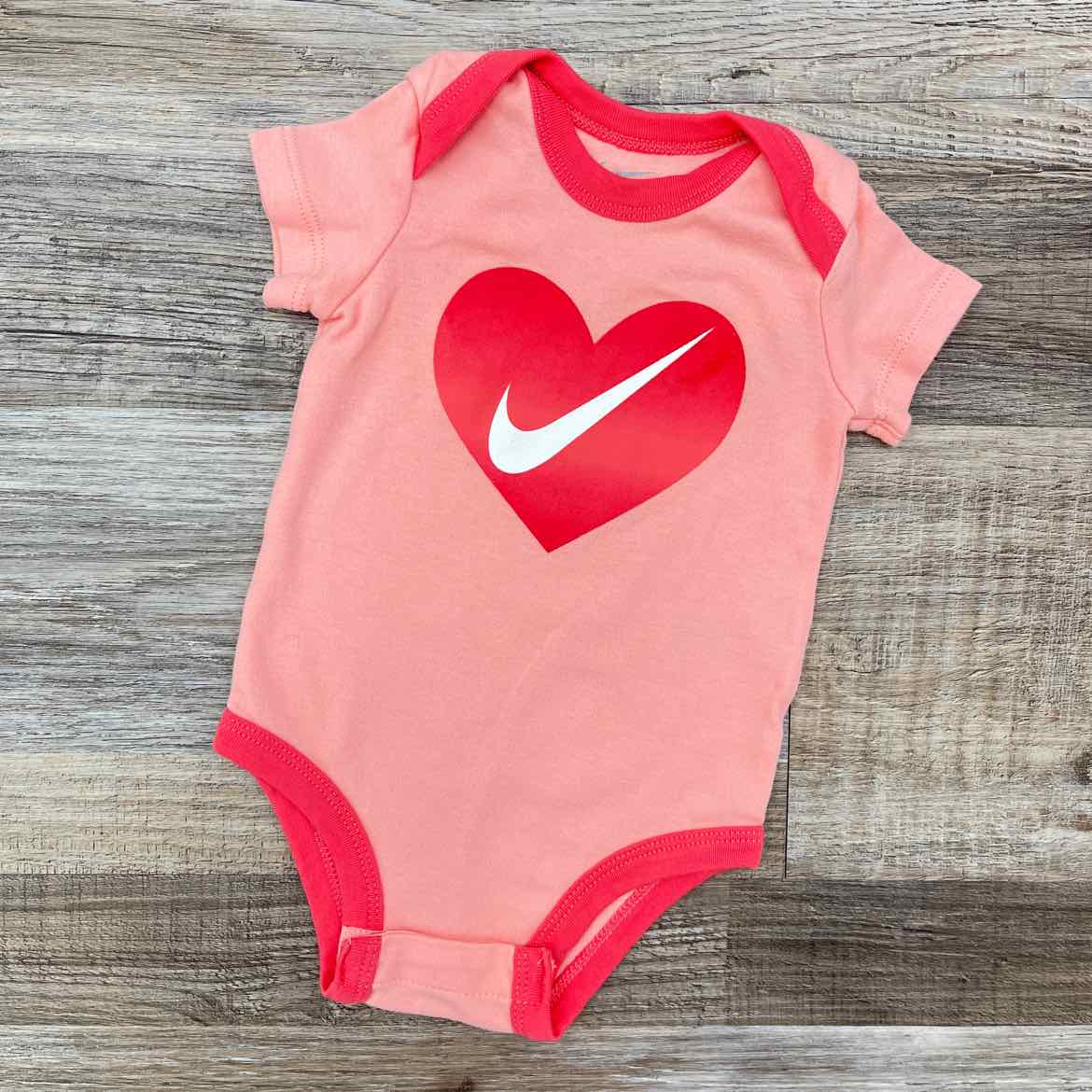 Nike ONESIE basic – The Sharing Squirrel